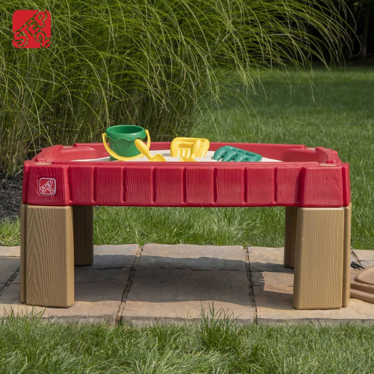 Toy. Naturally Playful Sand Table