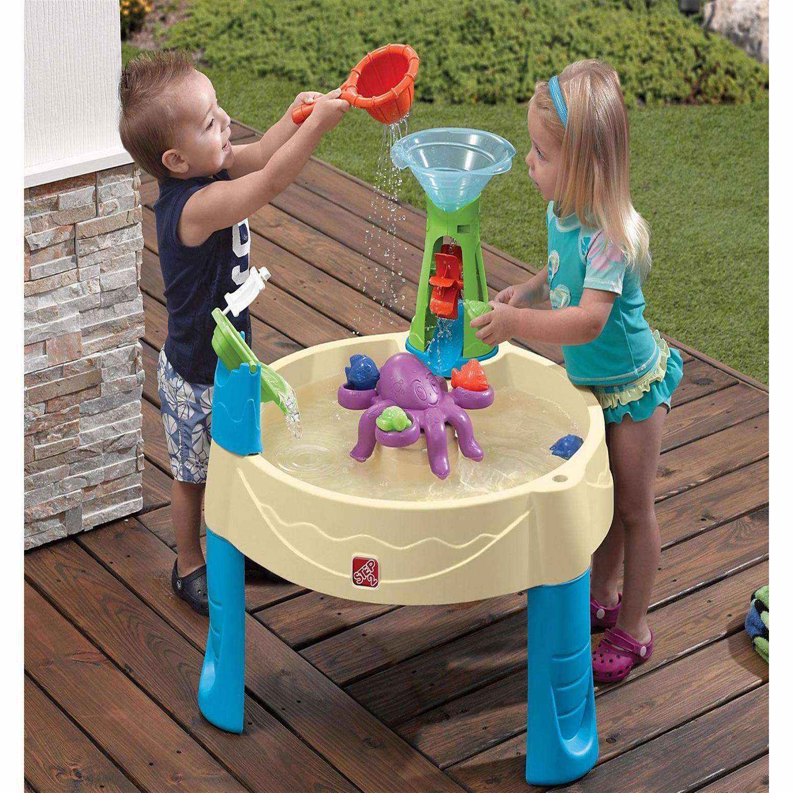 Toy. WILD WHIRLPOOL WATER TABLE