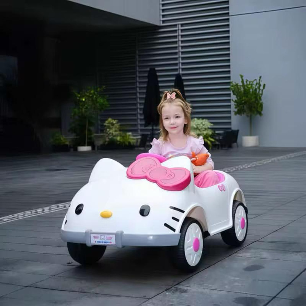 Toy. hello kitty ride on toy